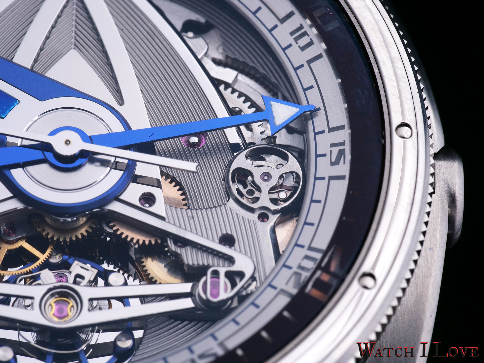 Review: De Bethune DB28GS Grand Bleu (with lighting example) - Watch I Love