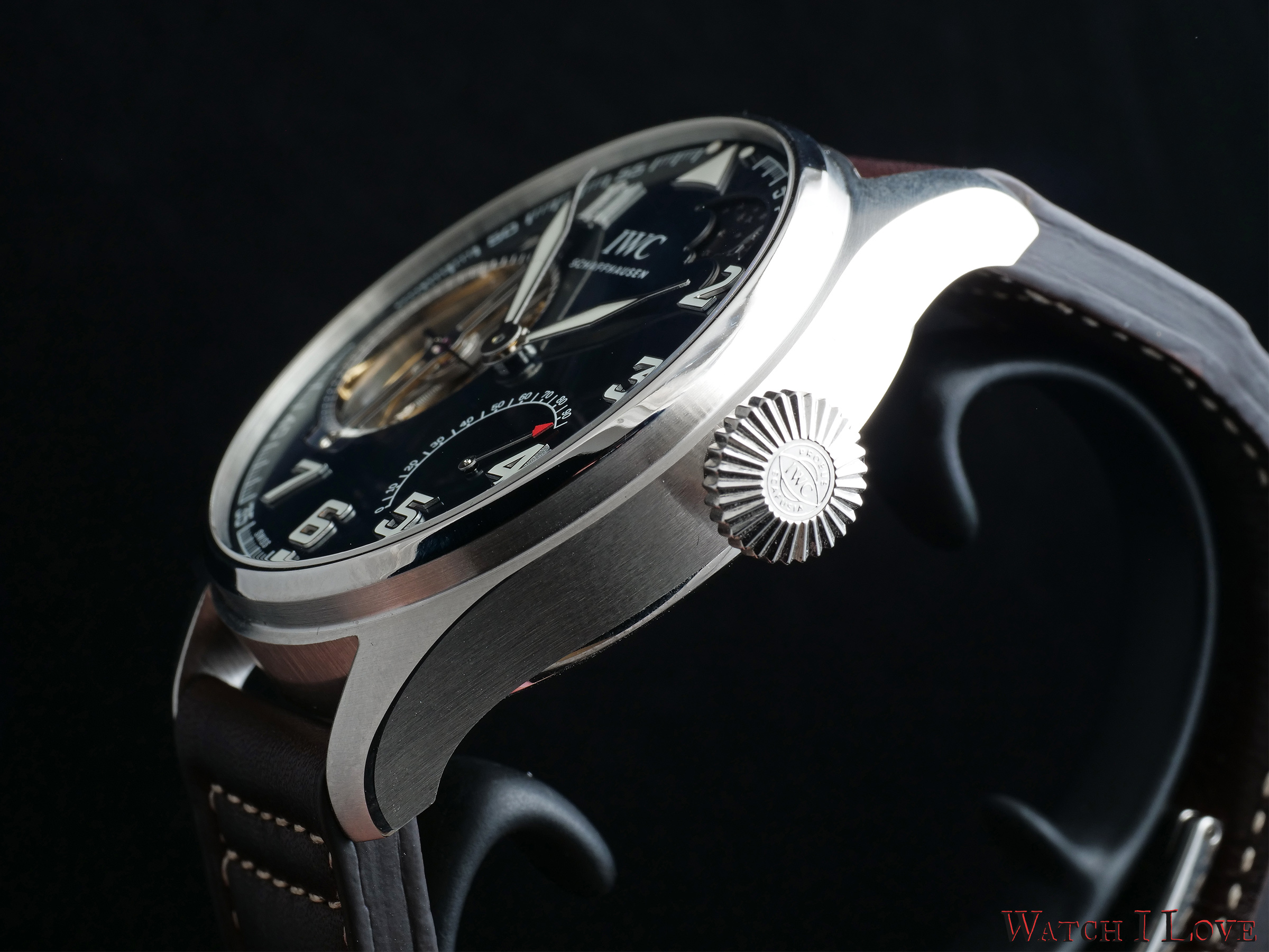 Review: IWC Big Pilot’s Watch Constant-Force Tourbillon Edition "Le ...