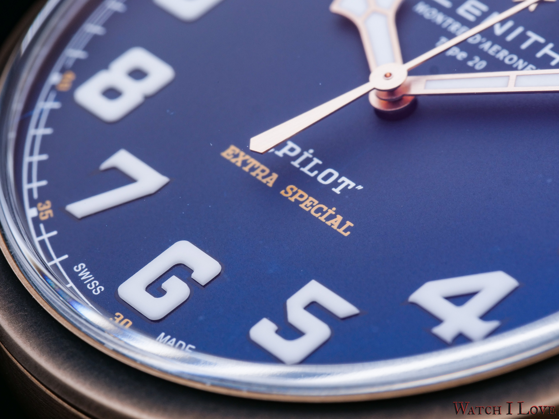 Review Zenith Pilot Type 20 Extra Special Blue and Ton Up Black - Watch ...