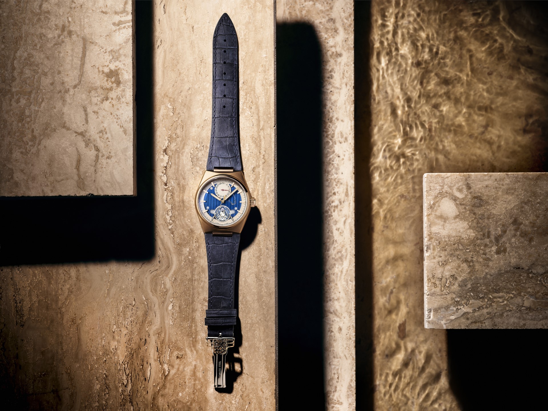 Unique, technical, Monolithic: Only Watch 2021, Frederique Constant ...