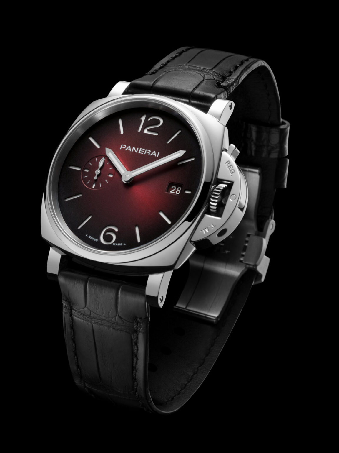 The Perfect Size for Everyday: Panerai Luminor Due PAM01424 - Watch I Love