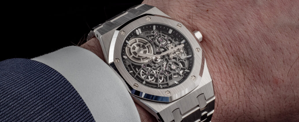 Review Audemars Piguet Royal Oak Jumbo ExtraThin Openworked - Watch I Love