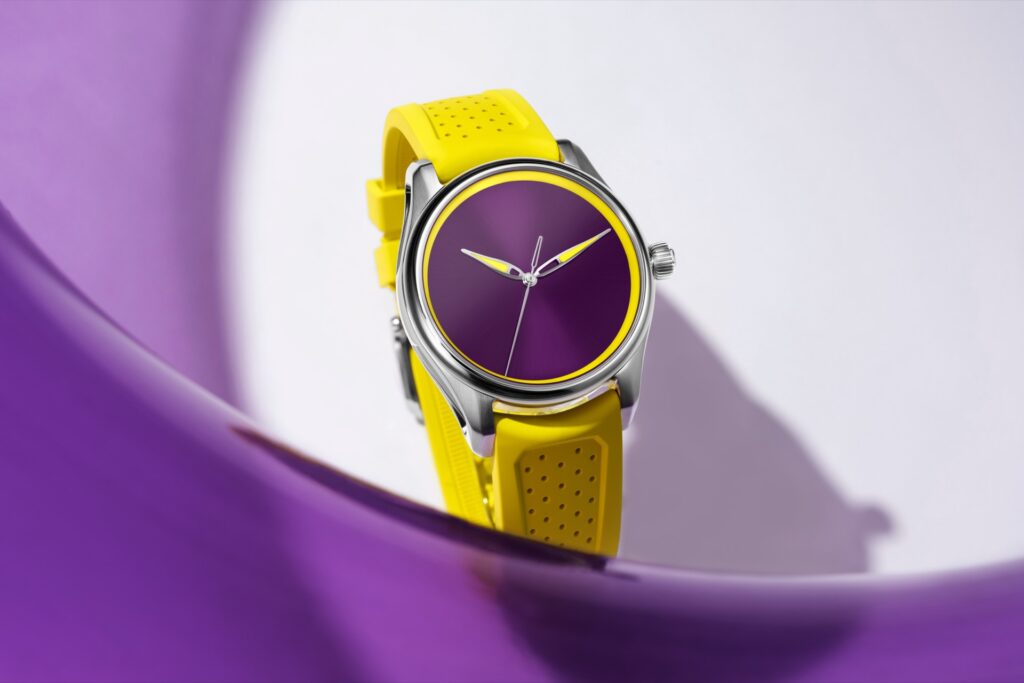 H. Moser & Cie. Pioneer Centre Seconds Sun Berry Features - Watch I Love